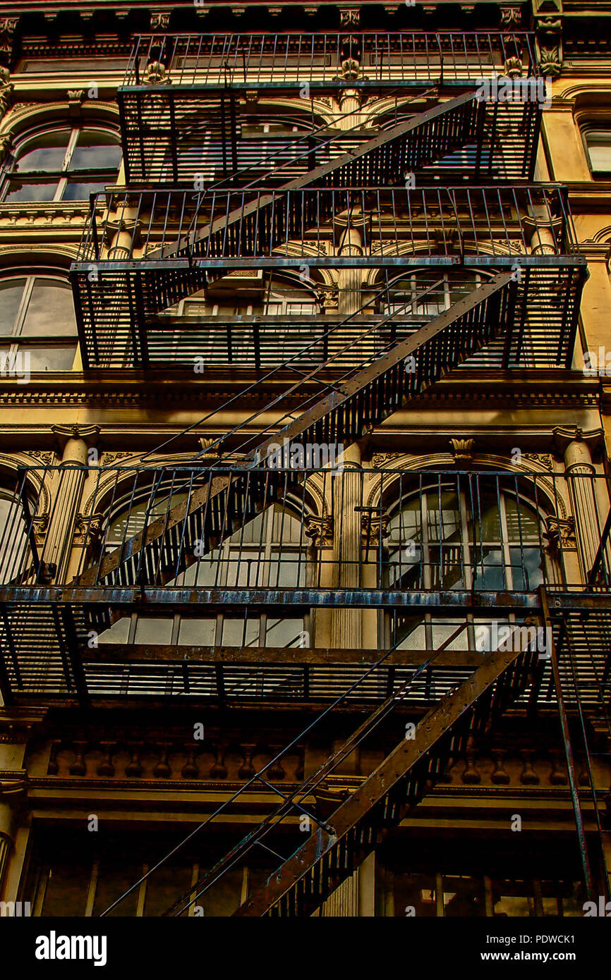 Fire escapes hi-res stock photography and images - Alamy