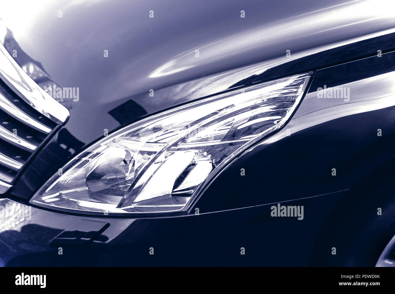 Luxury limousine hi-res stock photography and images - Alamy