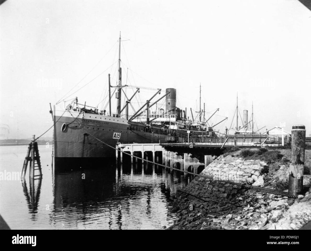 Star of england hi-res stock photography and images - Alamy