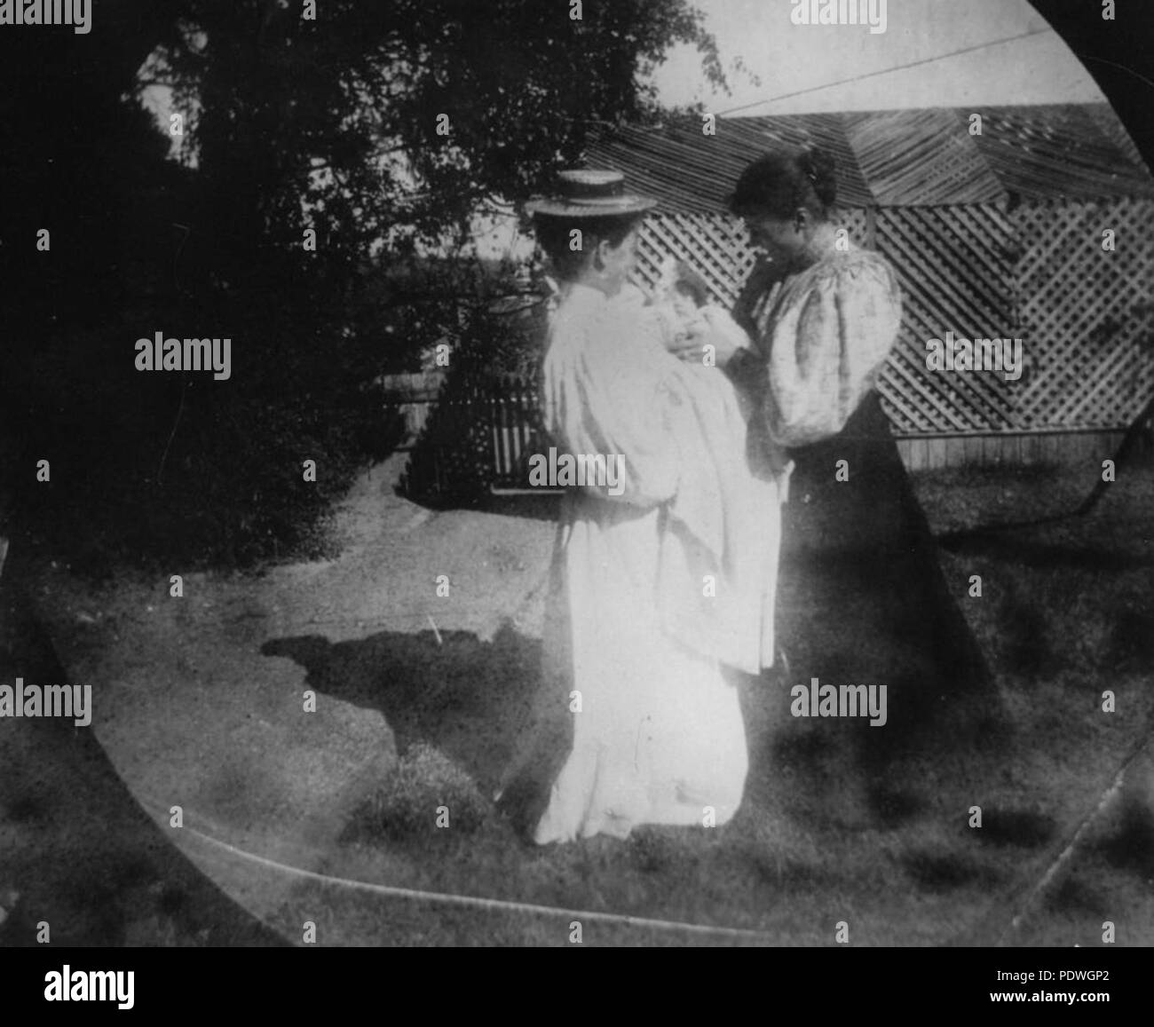 235 StateLibQld 1 159672 Elsie Stuart, Nellie Stuart and baby Margaret ...