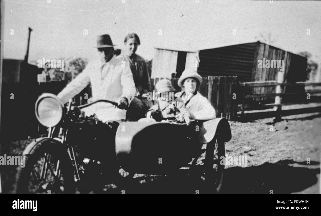 Vintage motorcycle sidecar hi-res stock photography and images - Alamy