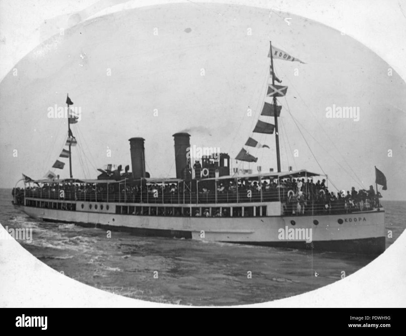 Ss flags hi-res stock photography and images - Alamy