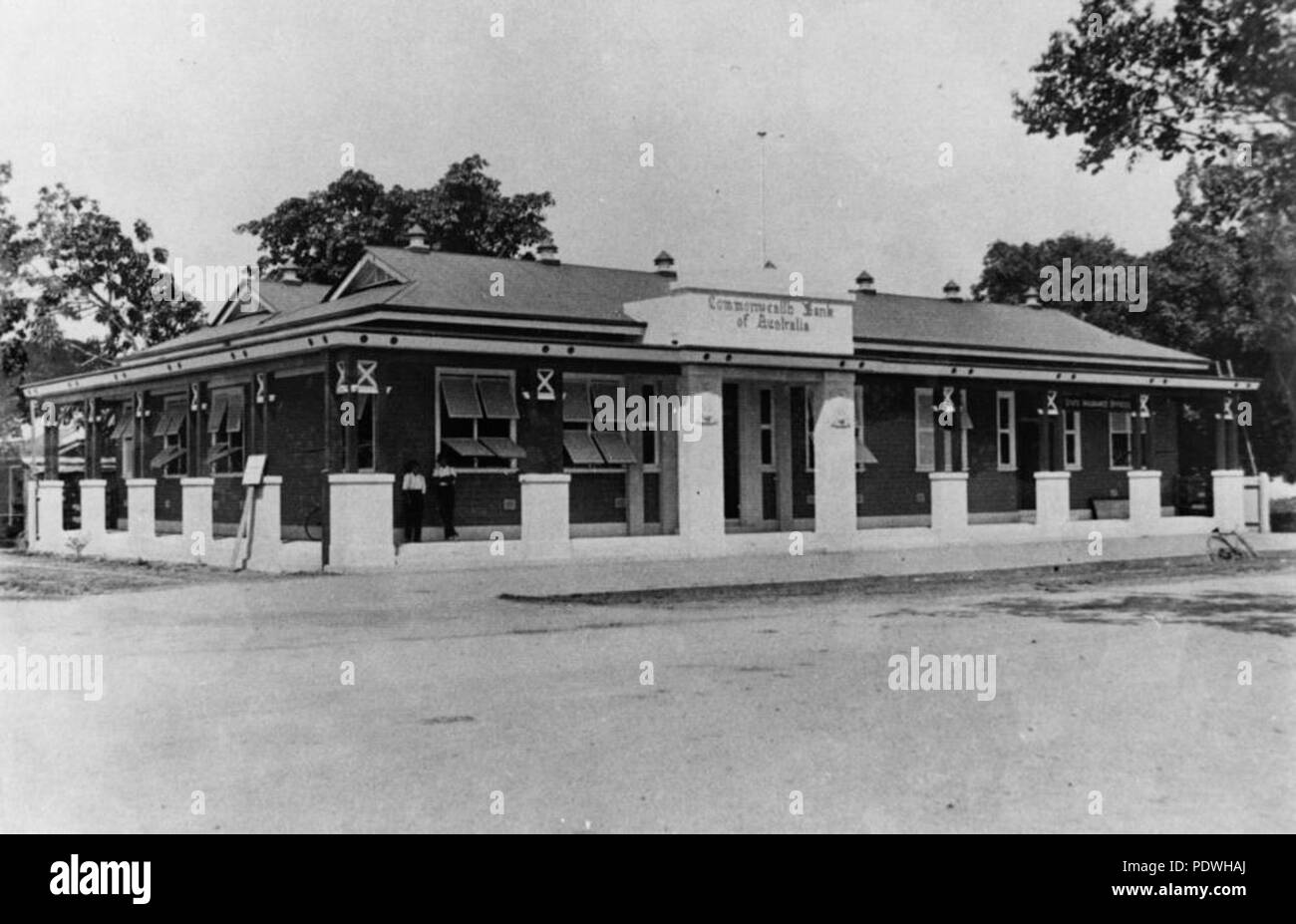 Commonwealth bank branch australia Black and White Stock Photos ...
