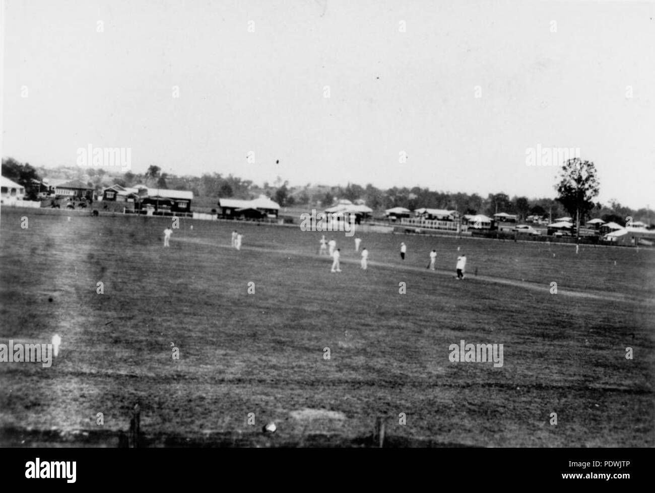 Cricket match in progress hi-res stock photography and images - Alamy