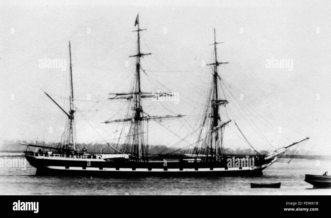 Queen ship hi-res stock photography and images - Alamy