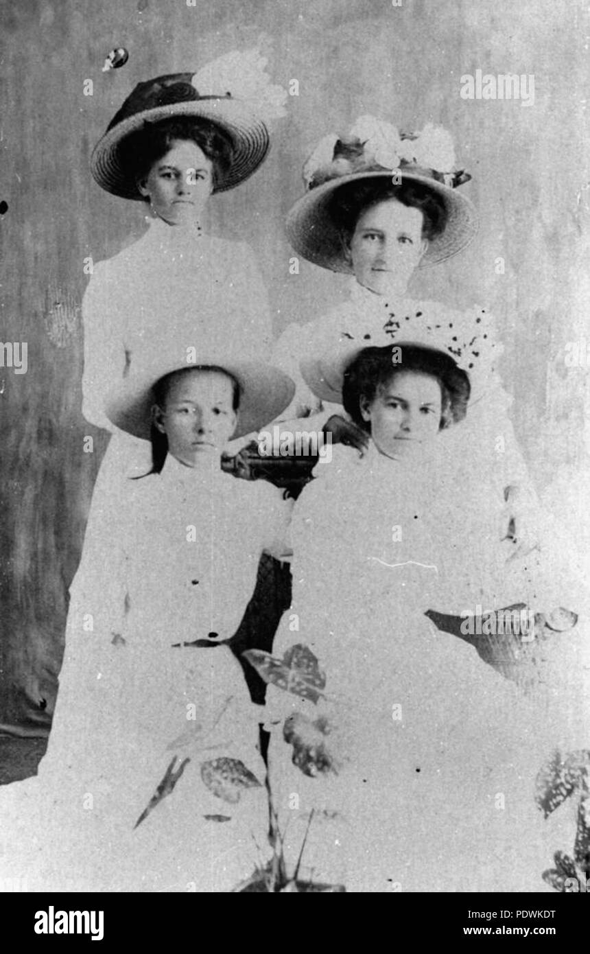 Four girls 19th century hi-res stock photography and images - Alamy