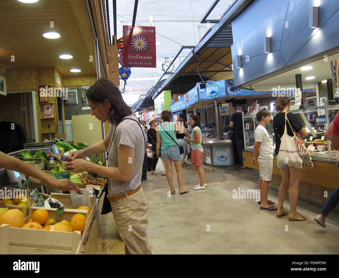 Local market nantes hi-res stock photography and images - Alamy