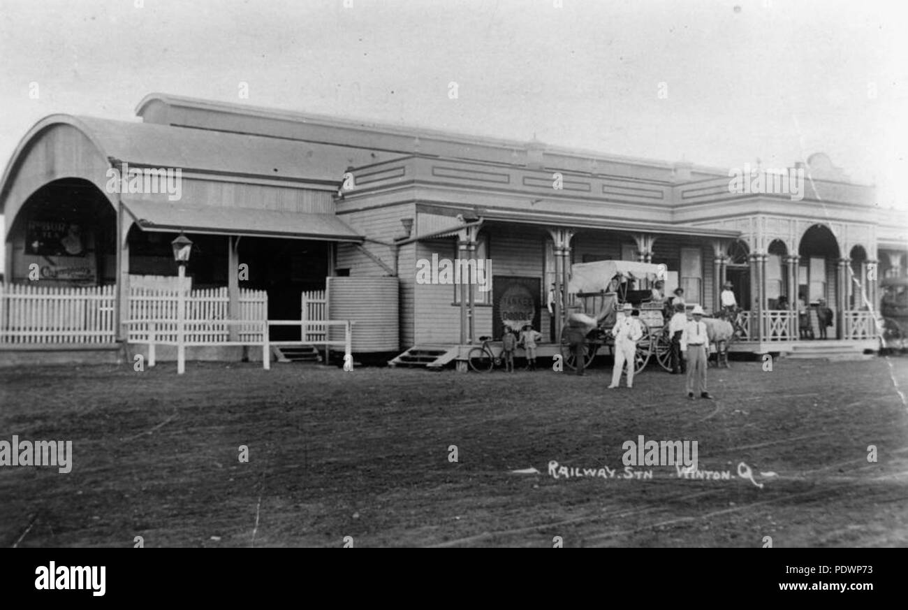 Winton railway station hi-res stock photography and images - Alamy