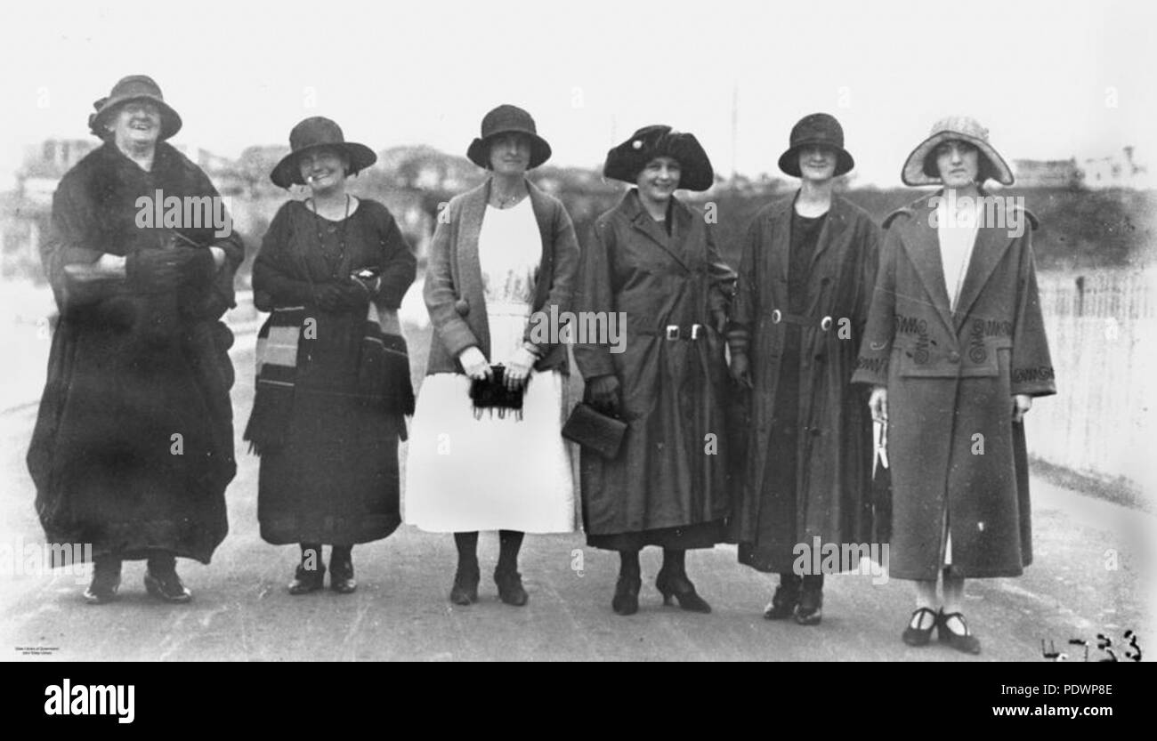 Women 1920 1930 hi-res stock photography and images - Alamy