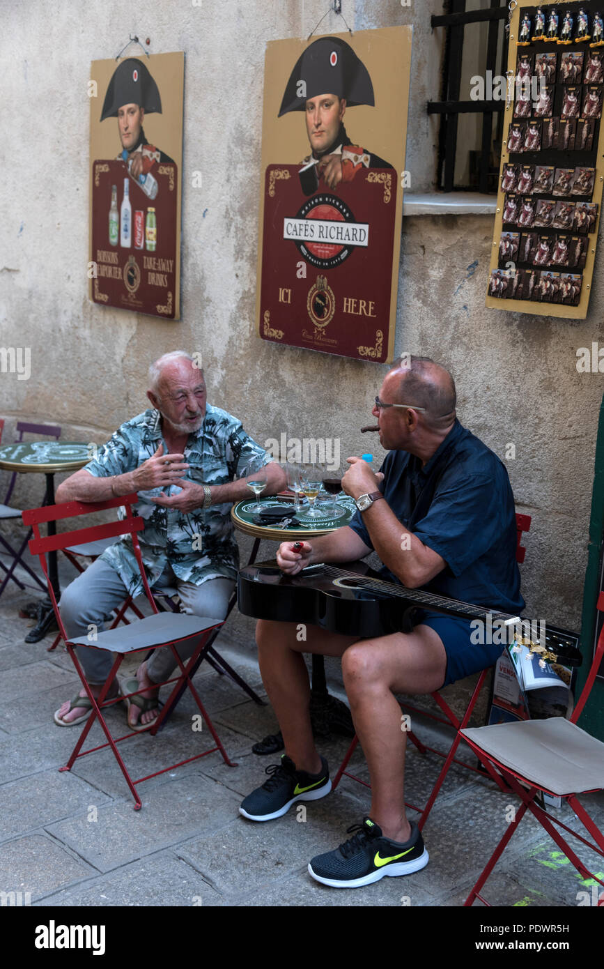 Bar instrument hi-res stock photography and images - Alamy
