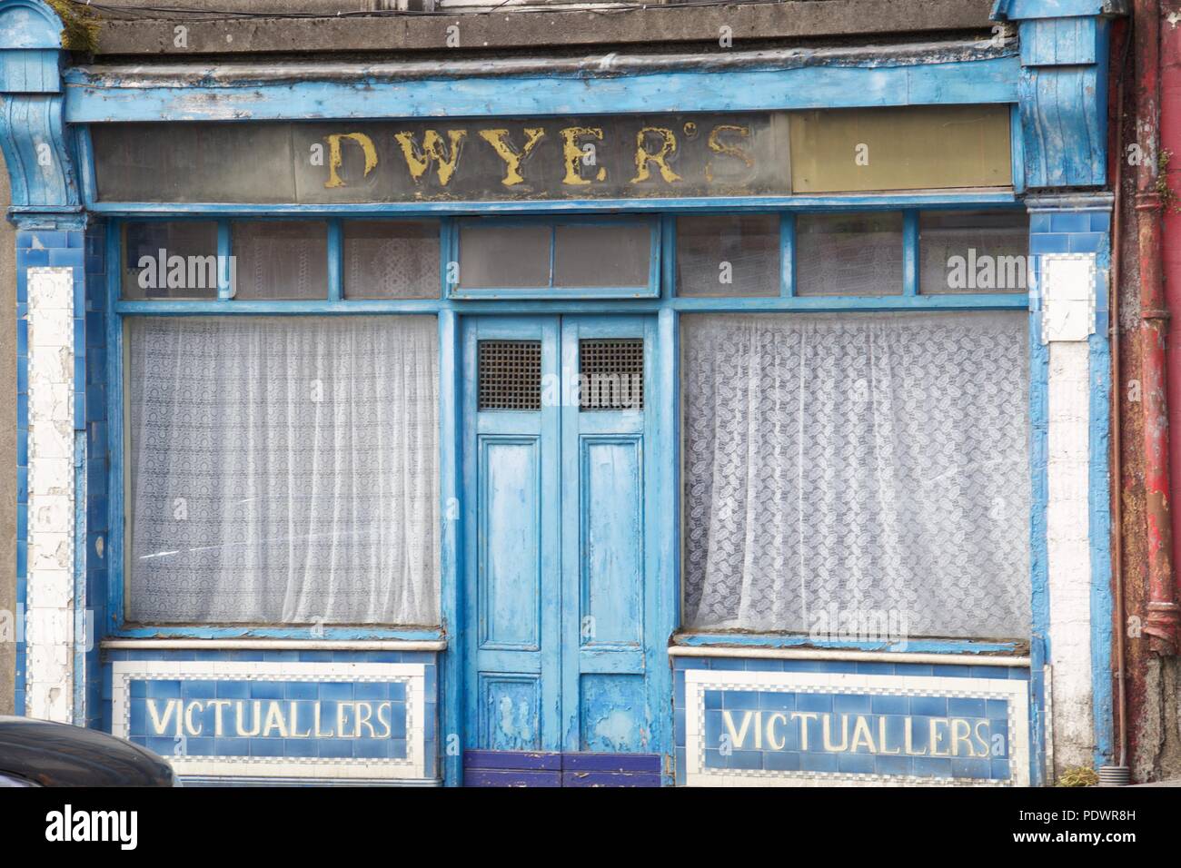 Abandoned shop ireland Stock Photo - Alamy