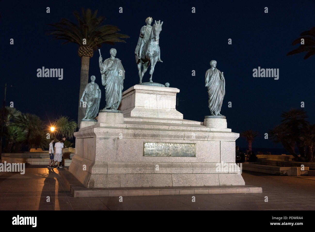 Four brothers statue hi-res stock photography and images - Alamy