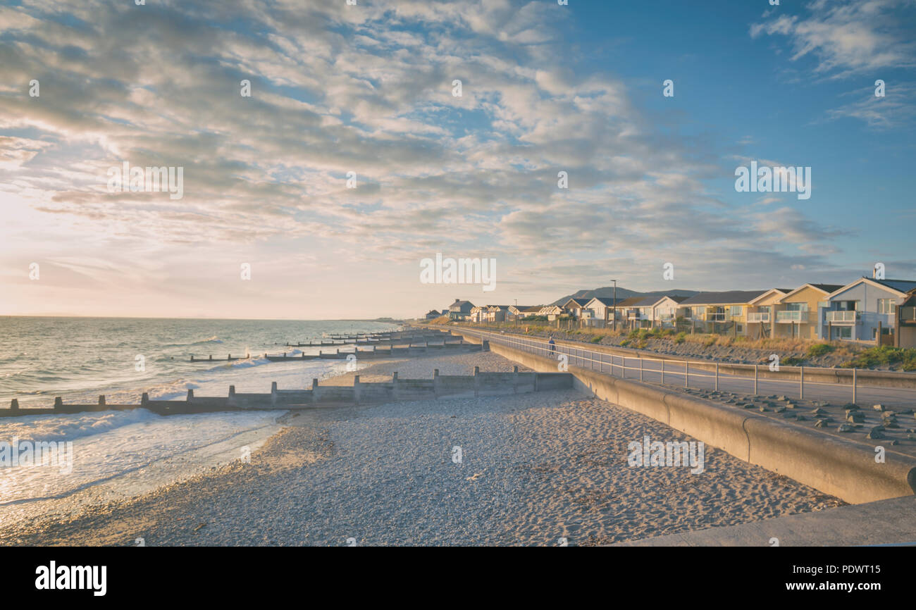 Tywyn promenade hi-res stock photography and images - Alamy