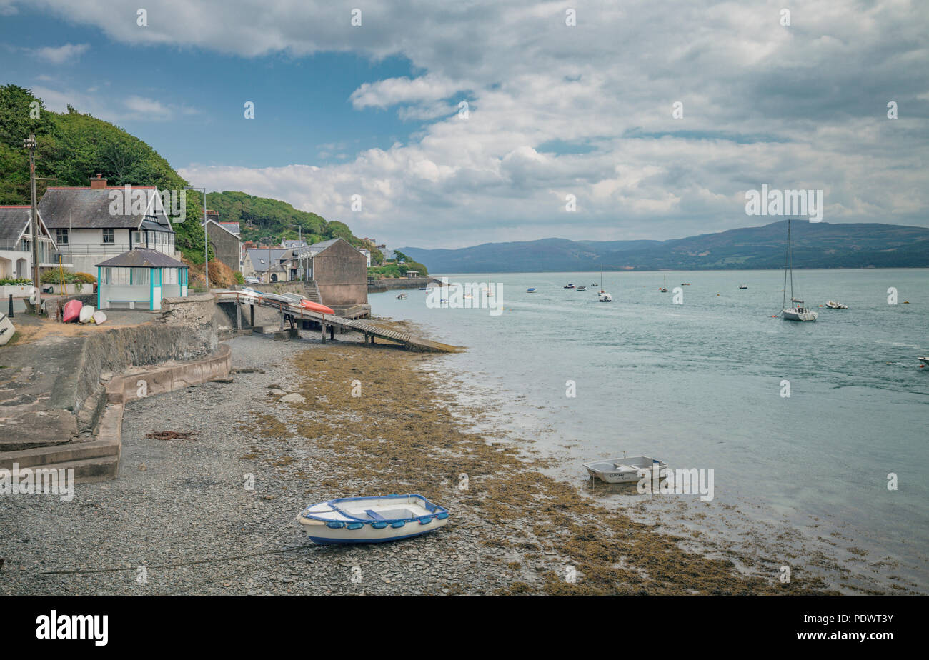 Buildings of aberdyfi aberdovey hi-res stock photography and images - Alamy