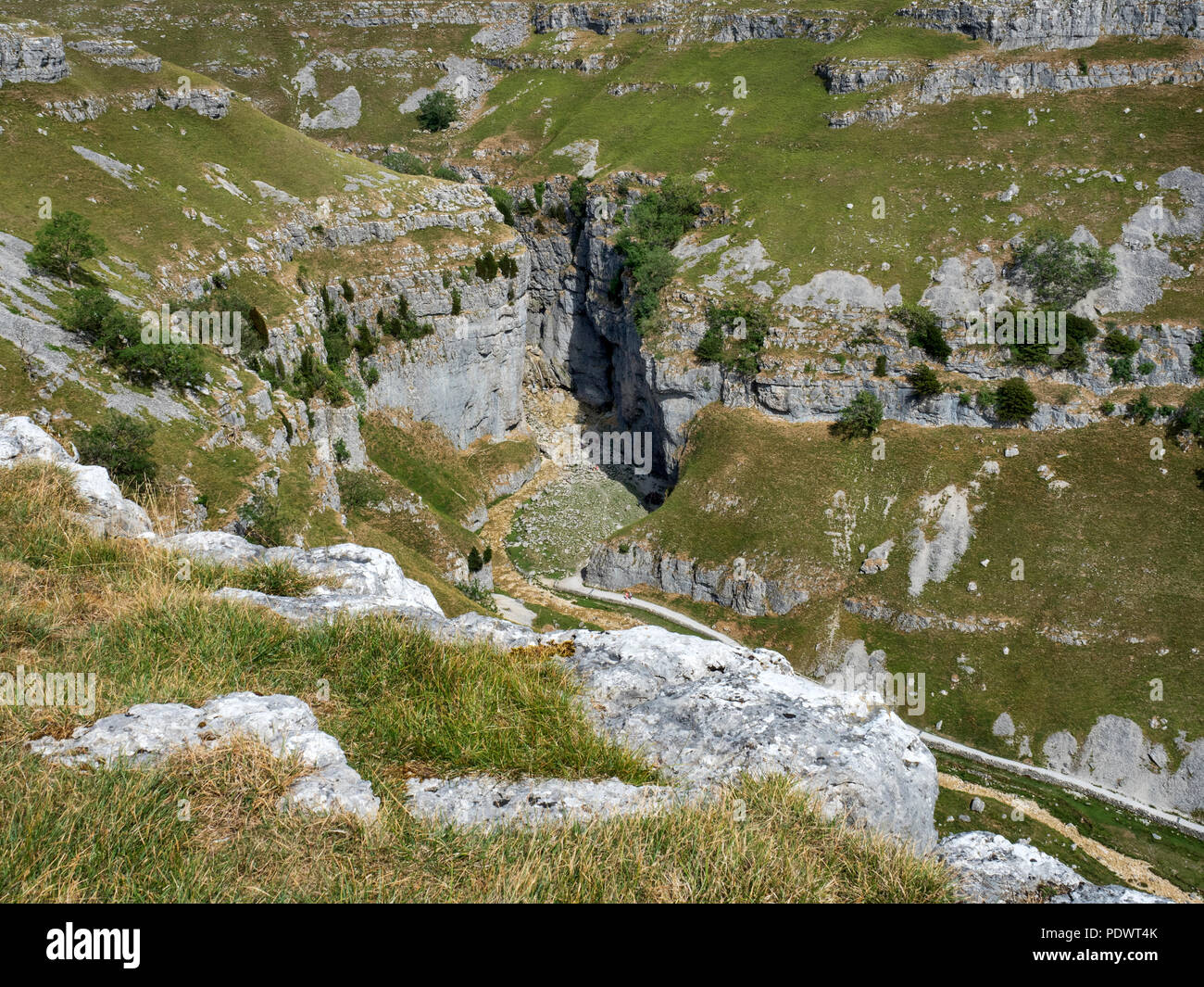 Limestone glacial valley hi-res stock photography and images - Alamy