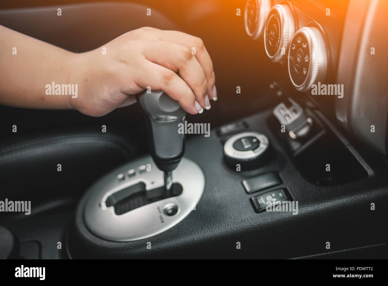 Hand on automatic gear shift hi-res stock photography and images - Alamy