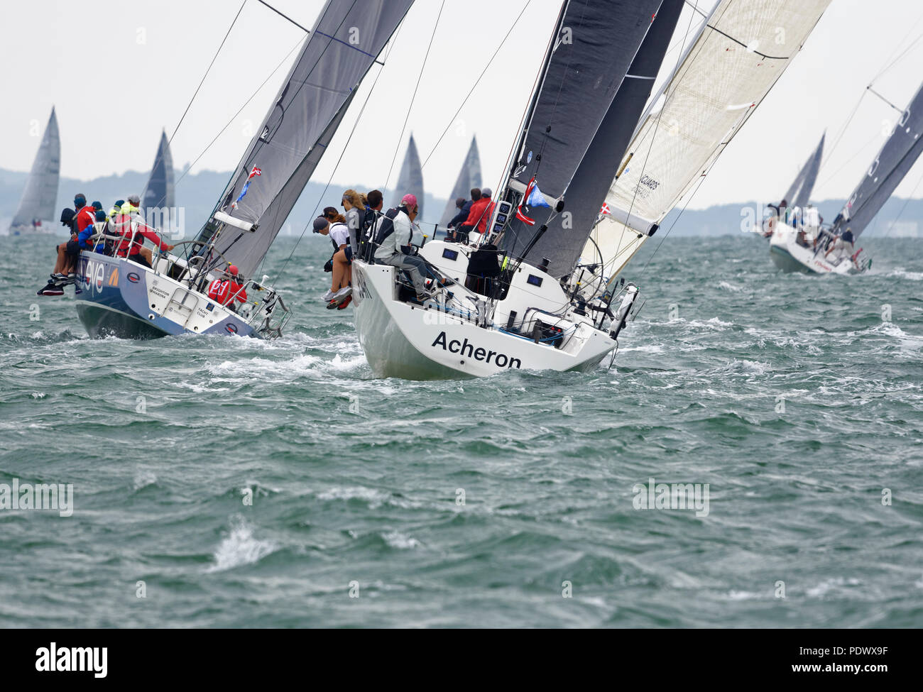 Crew racing hi-res stock photography and images - Alamy