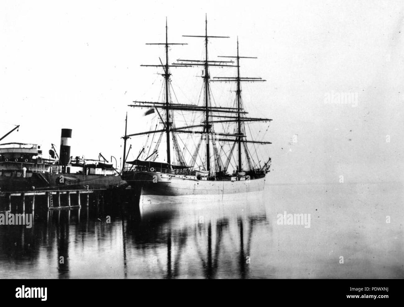 Queen elizabeth 1 ship hi-res stock photography and images - Alamy