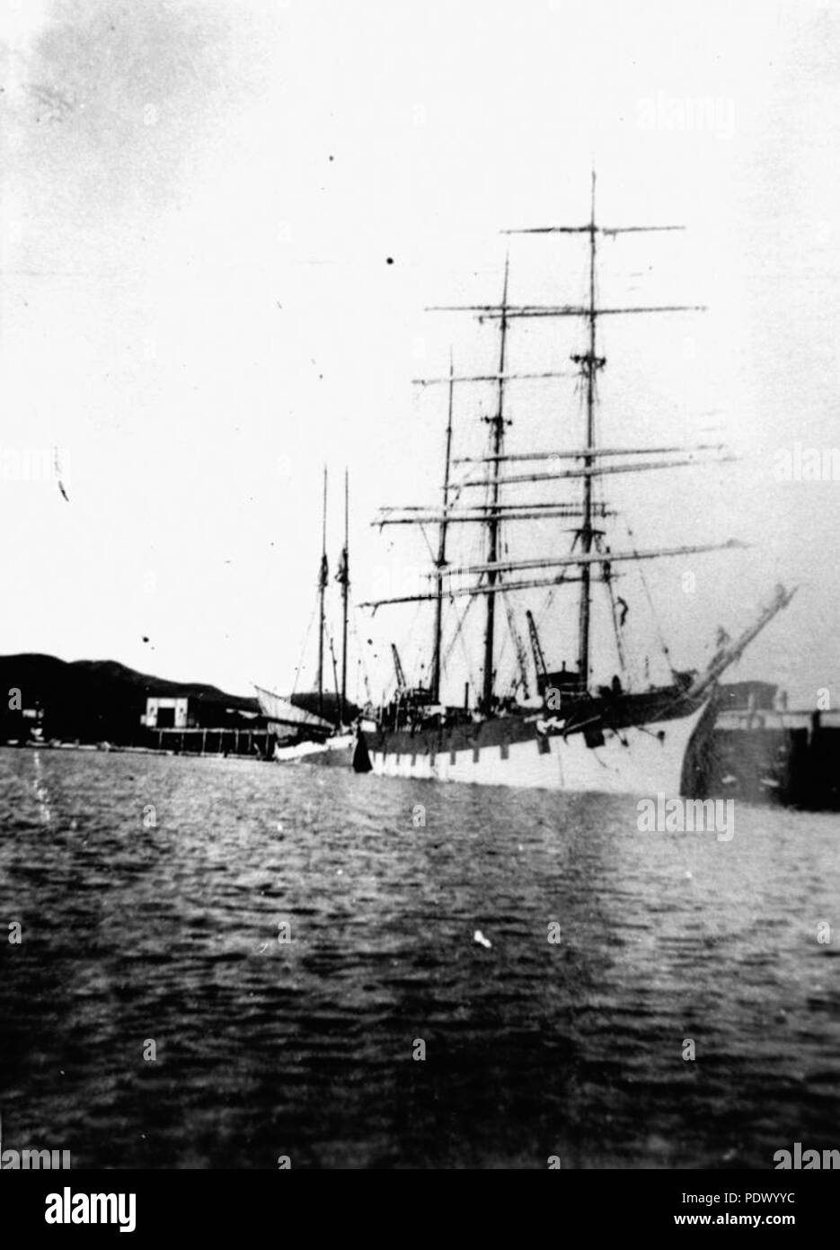 James craig ship hi-res stock photography and images - Alamy