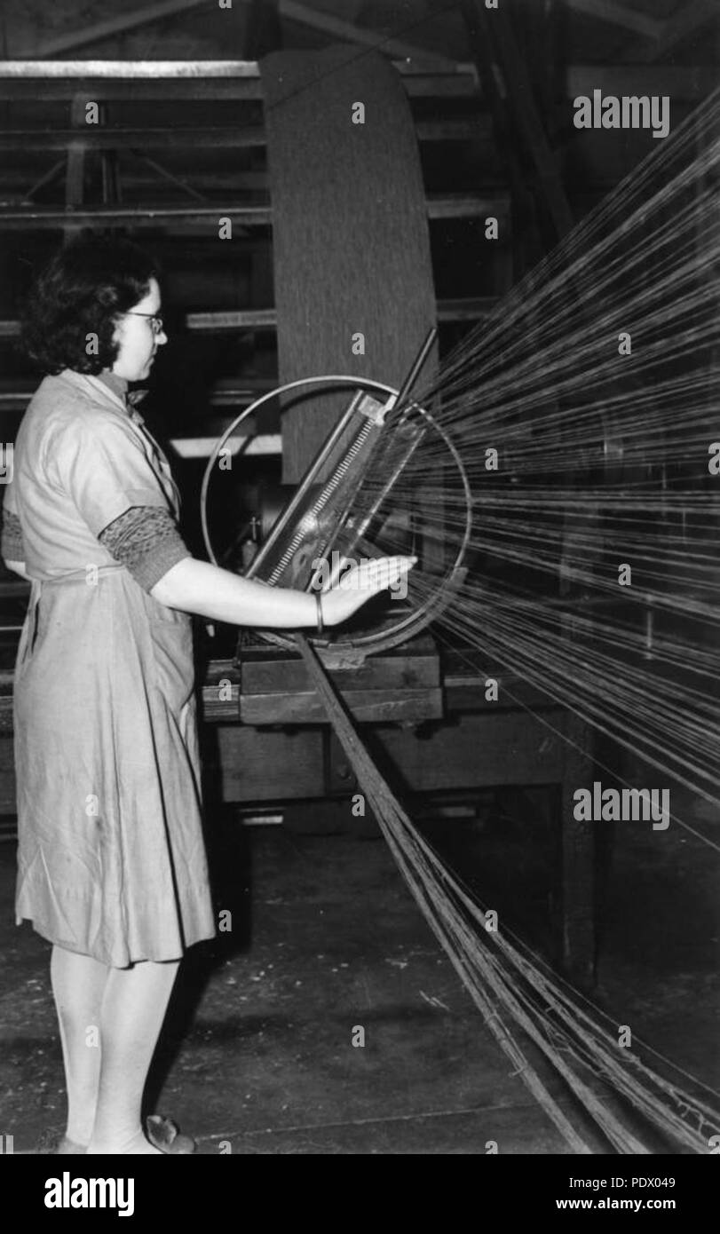 Weaving machines hi-res stock photography and images - Alamy