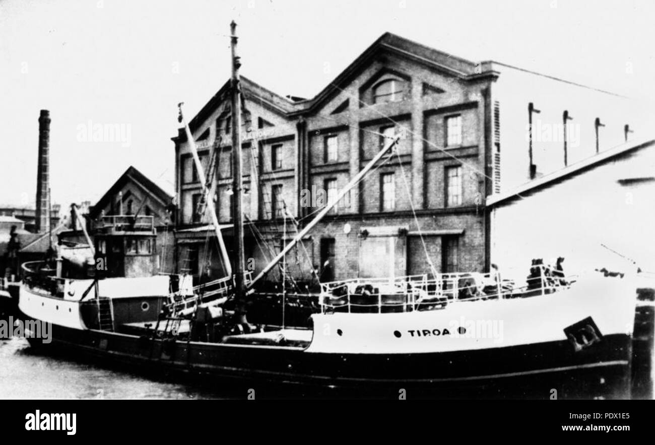 Historical cargo ship hi-res stock photography and images - Alamy