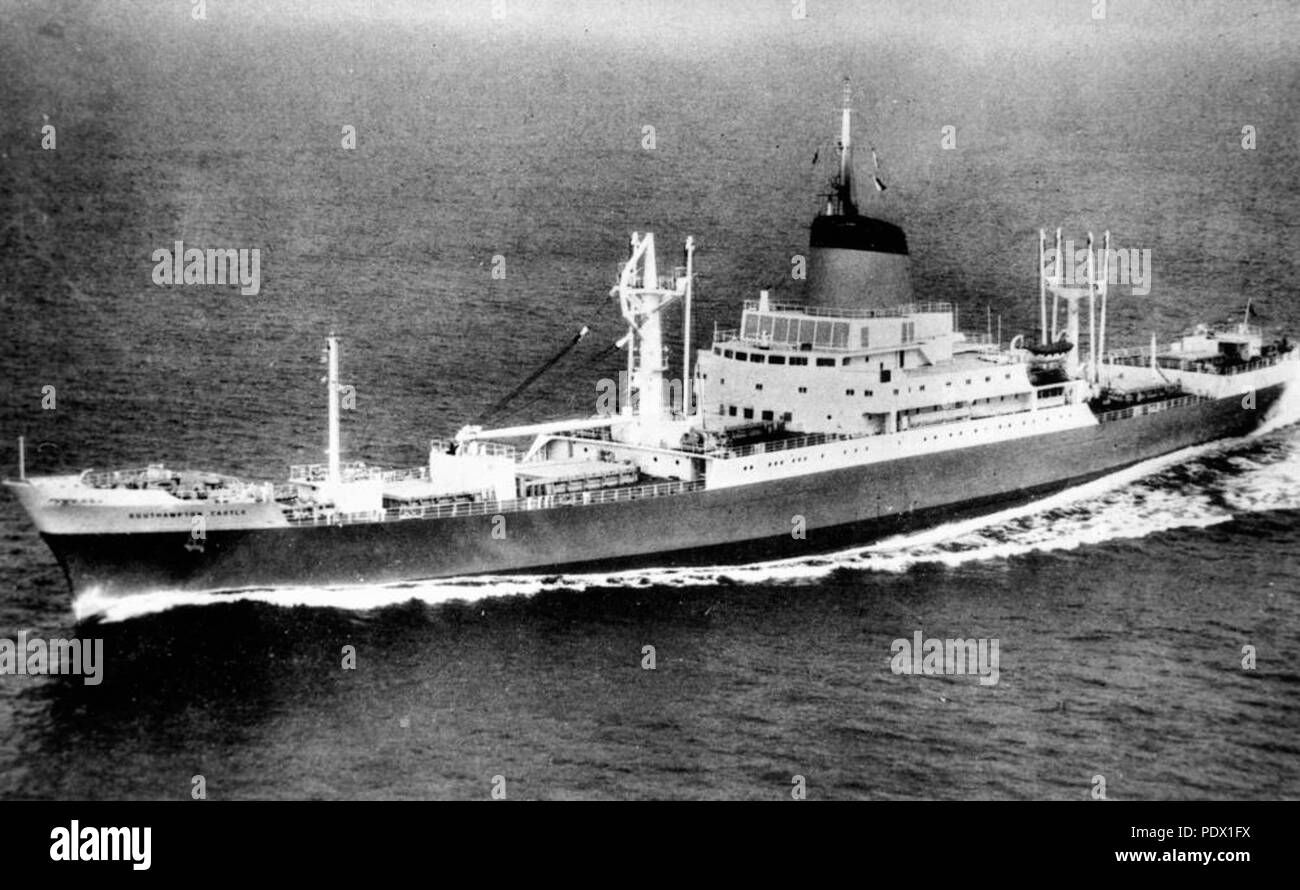 Castle ship hi-res stock photography and images - Alamy