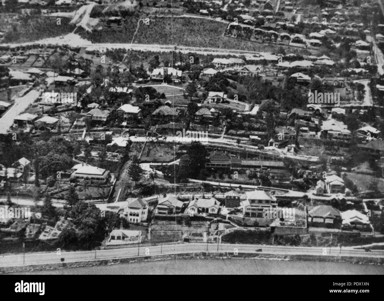 241 StateLibQld 1 171443 Aerial photograph of the suburb of Hamilton ...