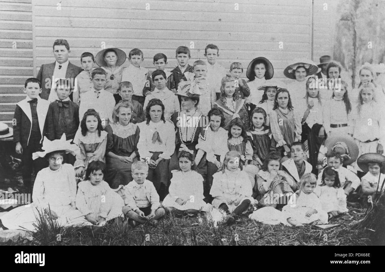Early 1900s school children hi-res stock photography and images - Alamy