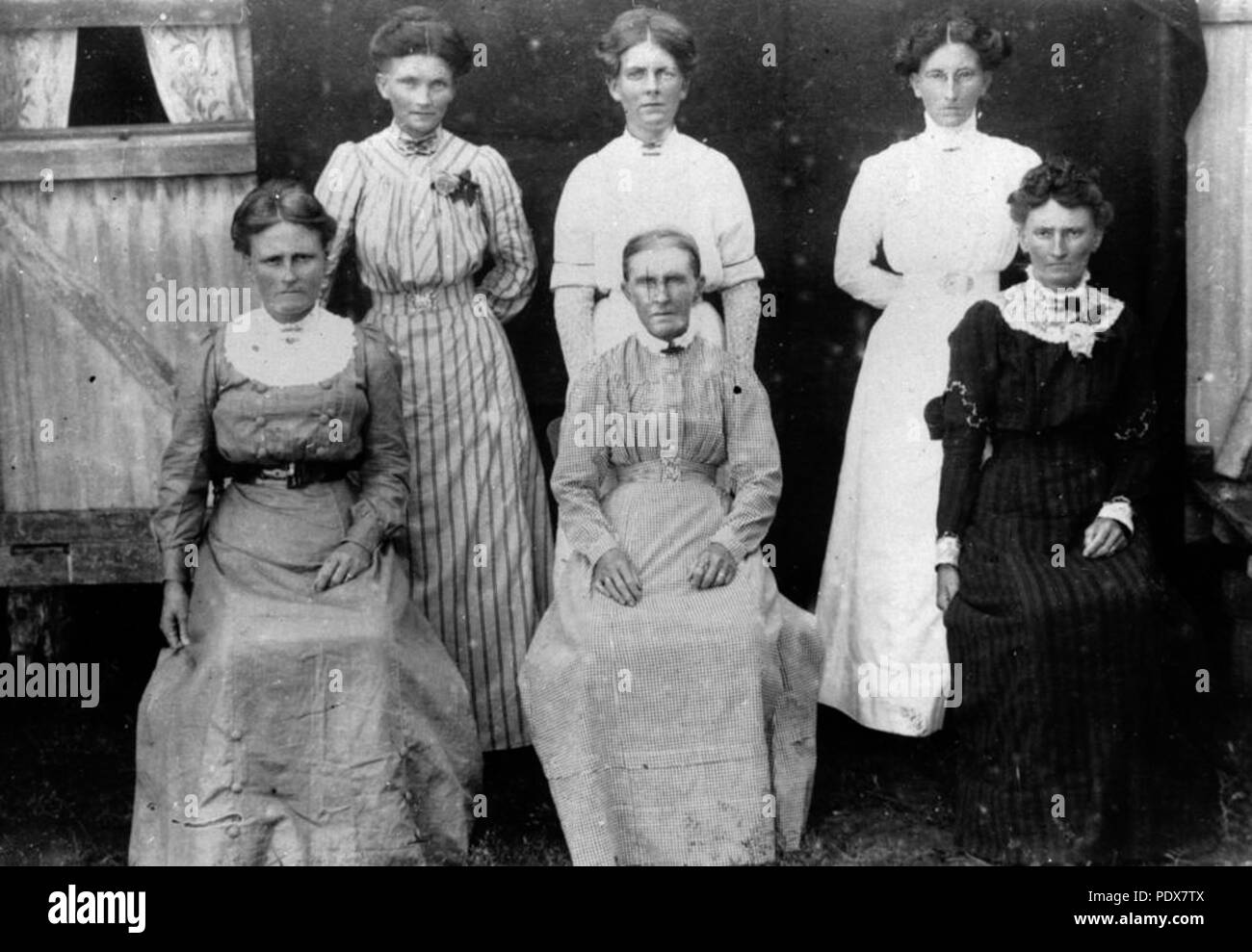 267 StateLibQld 1 48564 Mrs Hicks and her daughters Stock Photo - Alamy