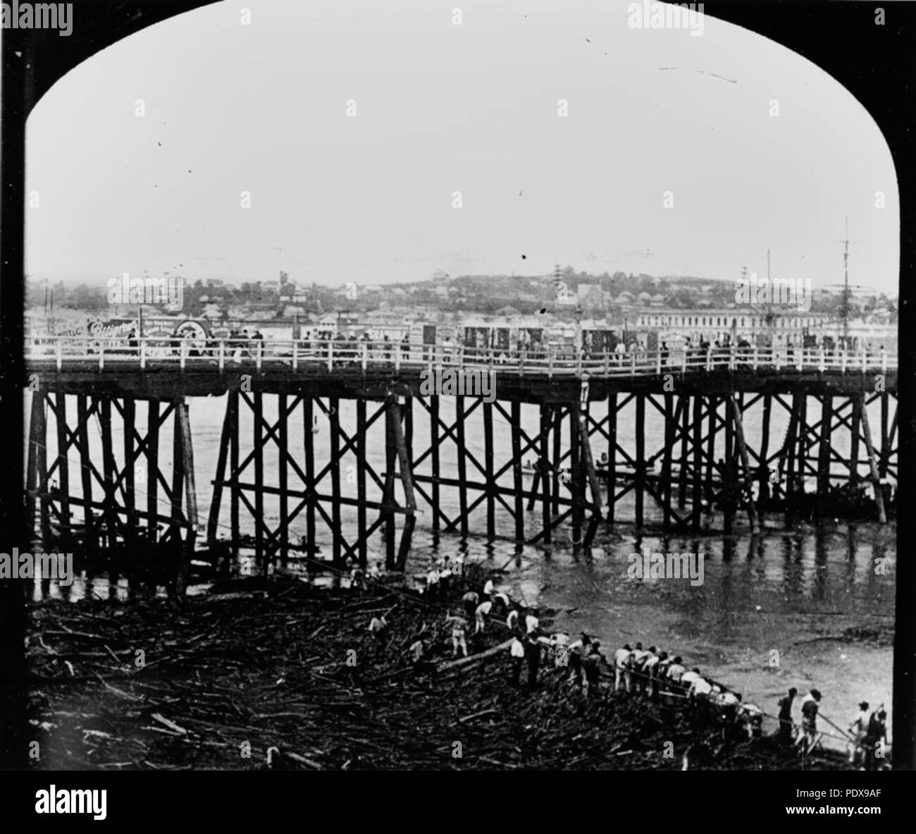Debris clearing hi-res stock photography and images - Alamy