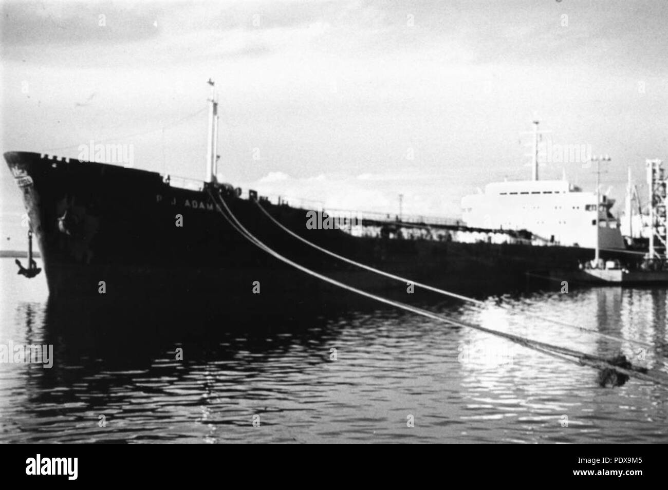 P ship hi-res stock photography and images - Alamy