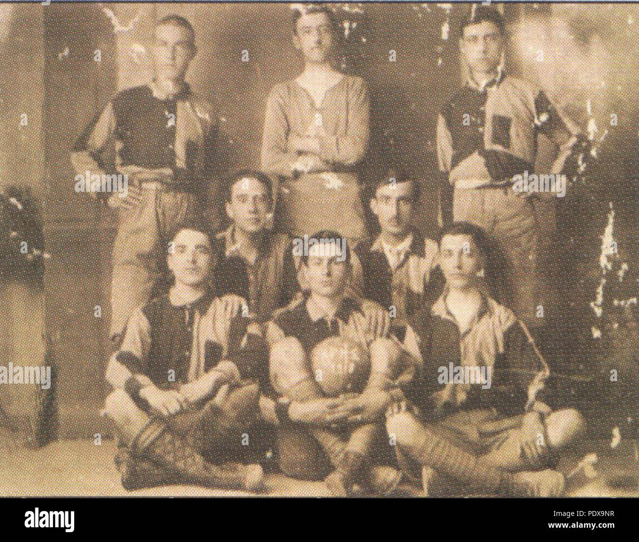 Aris thessaloniki greece football hi-res stock photography and images ...