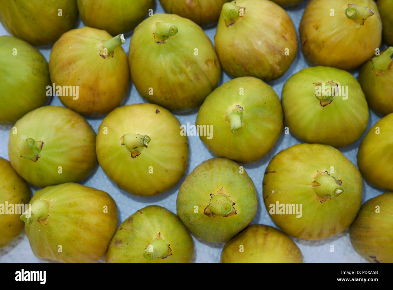 White figs hi-res stock photography and images - Alamy