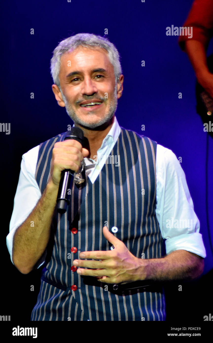 Singer sergio dalma hi-res stock photography and images - Alamy