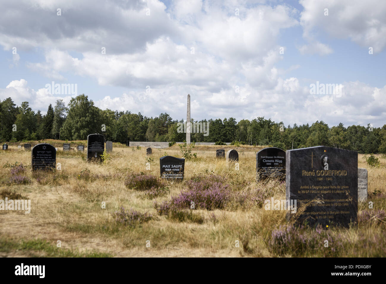 Bergen belsen memorial hi-res stock photography and images - Alamy