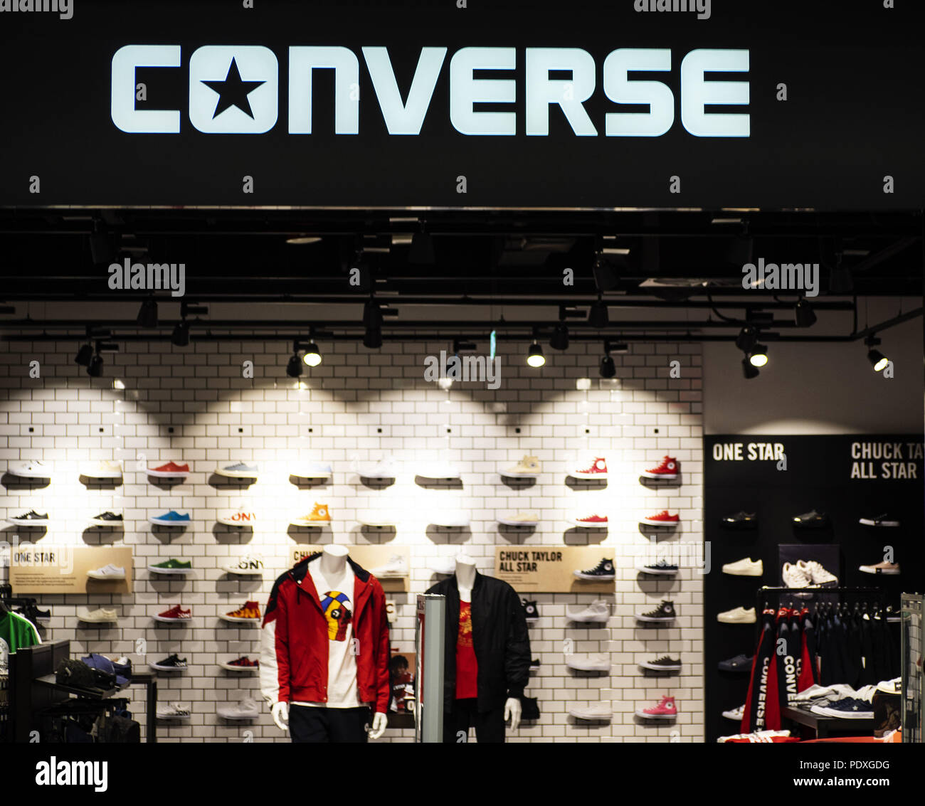 Conerse hi-res stock photography and images - Alamy