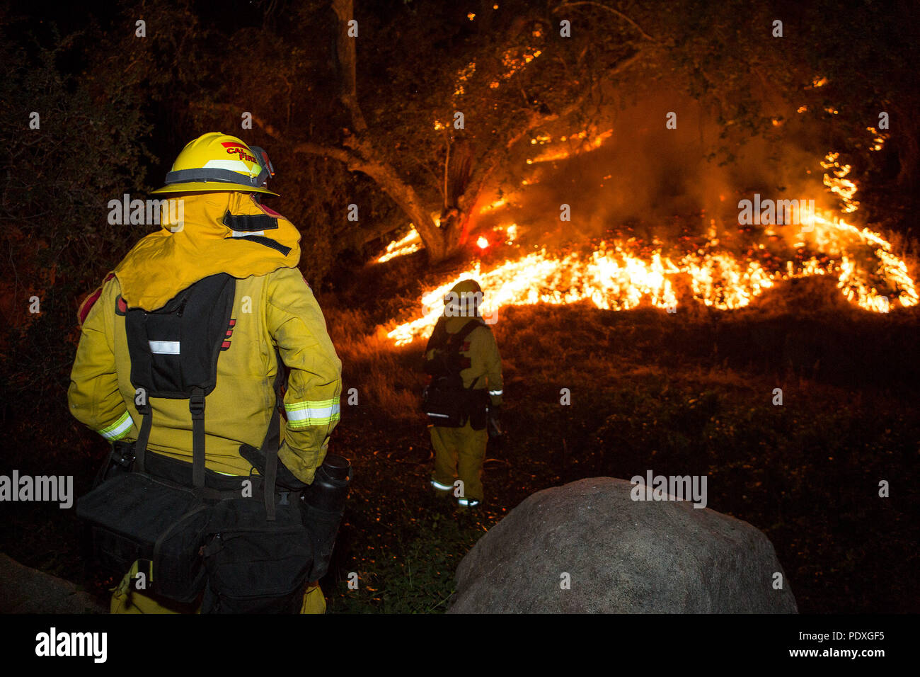Lake Elsinore, California, USA. 10th Aug, 2018. The Holy Fire continues ...