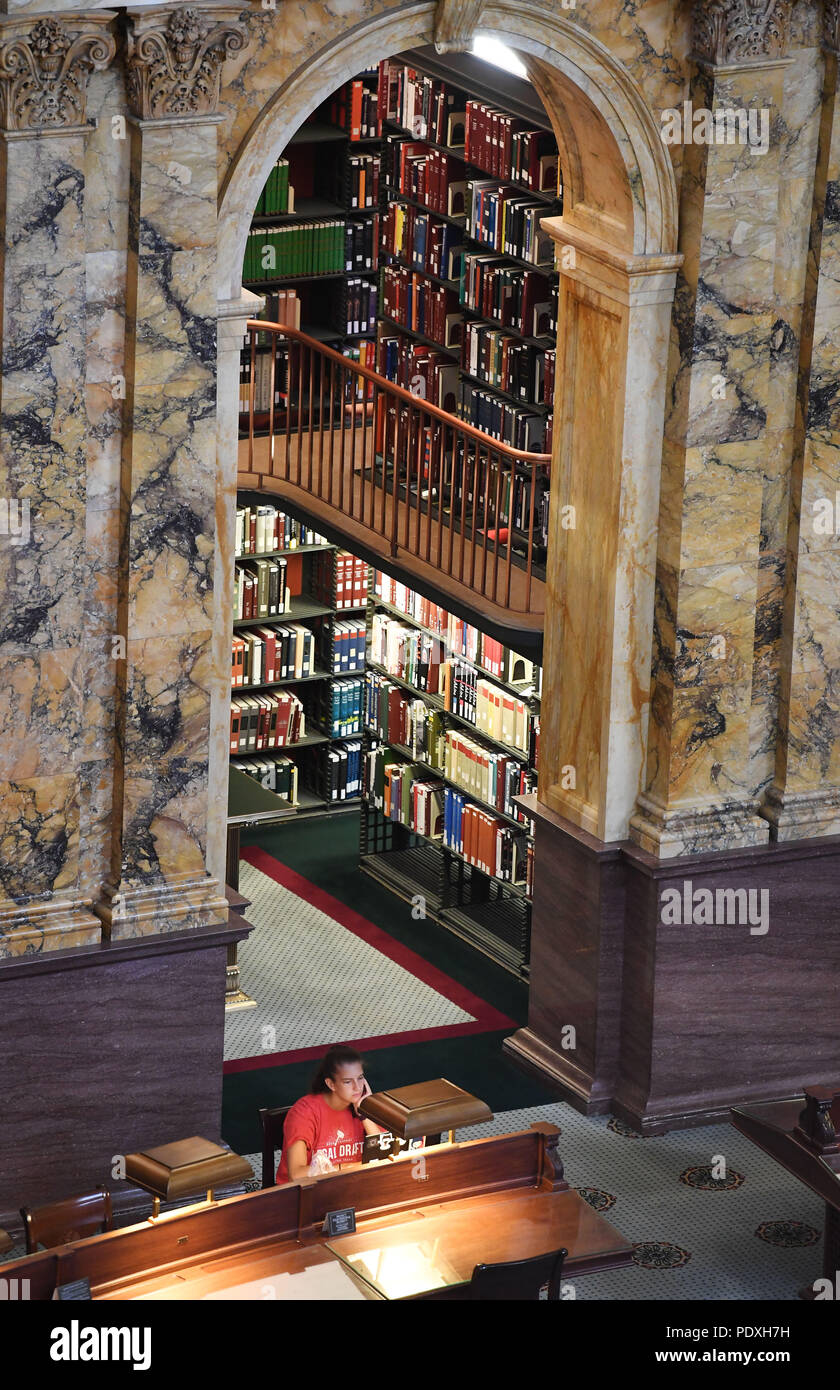 Washington, USA. 10th Aug, 2018. Photo taken on Aug. 10, 2018 shows the ...