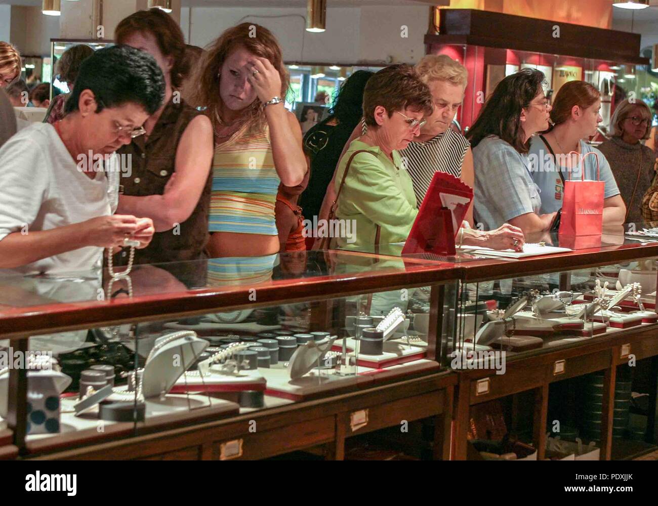 Mallorca majorica pearls hi-res stock photography and images - Alamy