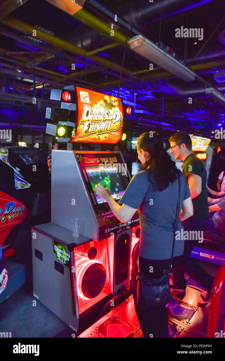 Pinball machines uk hi-res stock photography and images - Alamy