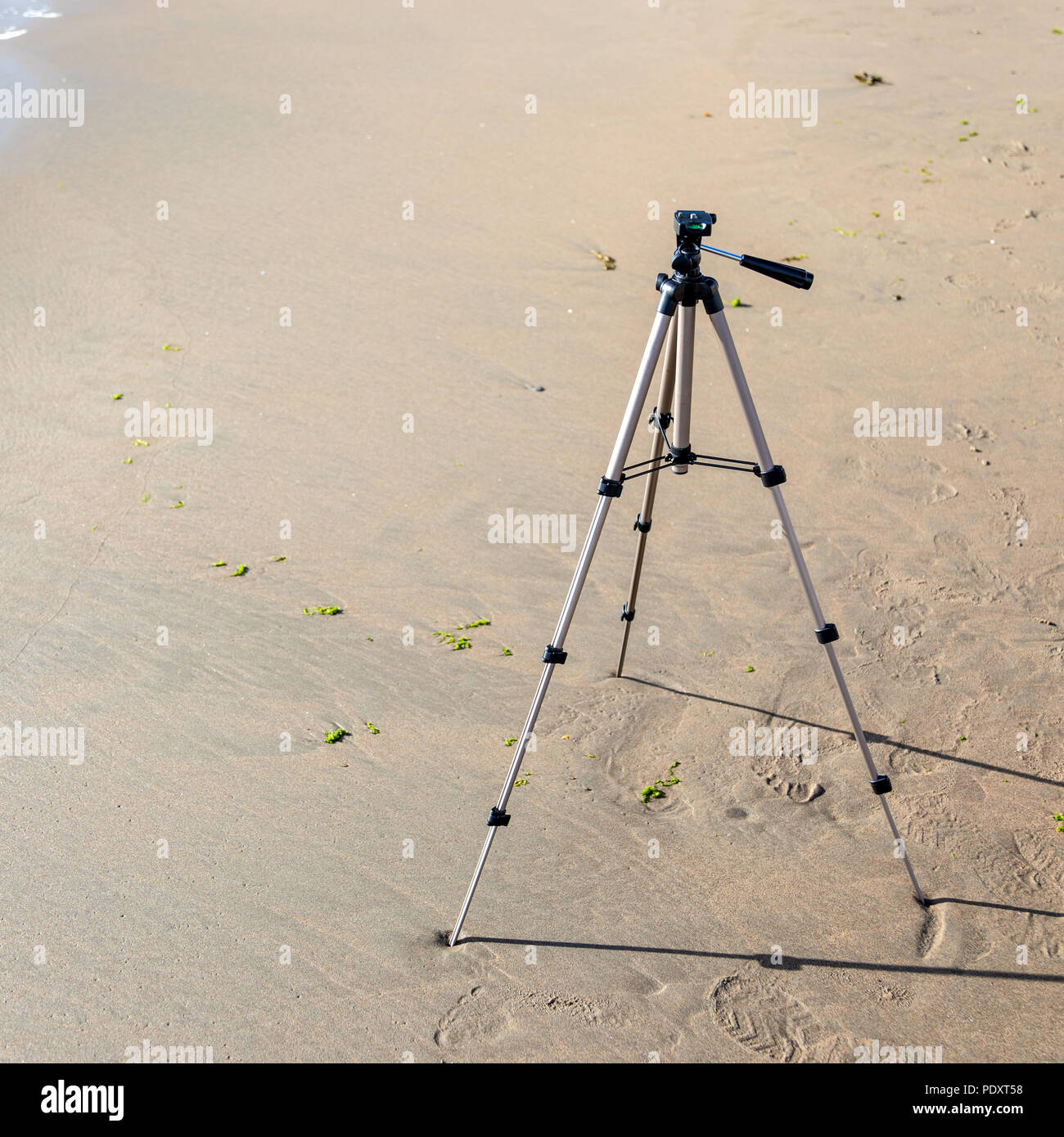 Tripod on the beach hi-res stock photography and images - Alamy
