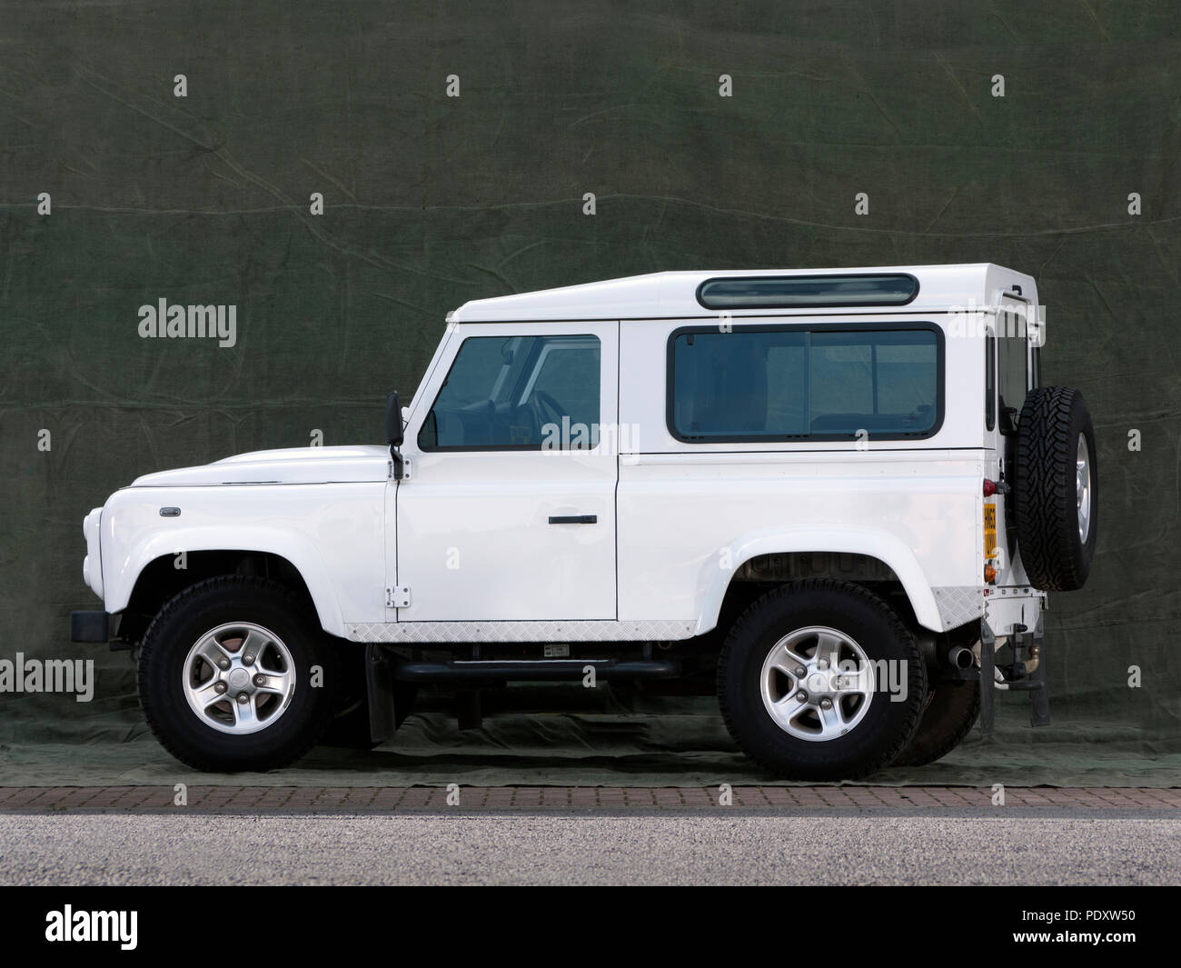 Land Rover Defender 90 Shooting brake.2008 Stock Photo - Alamy