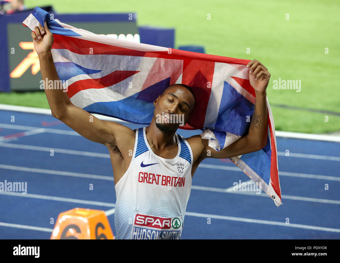 Great Britain's Matthew Hudson-Smith celebrates winning gold in the Men ...