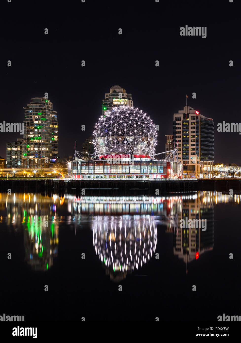 World at night hi-res stock photography and images - Alamy