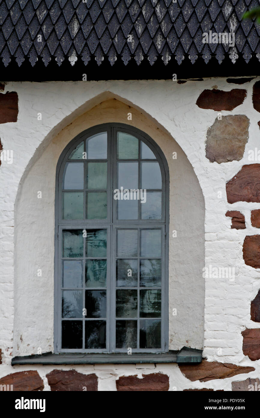 Medieval window frame hi-res stock photography and images - Alamy