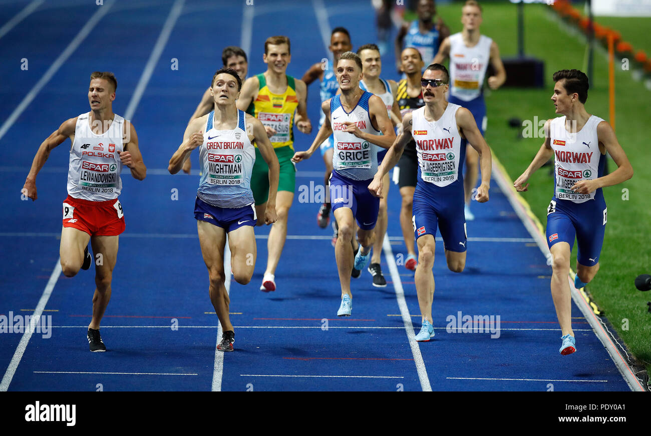 Great Britain's Wightman (left) in action in the Men's 1500m Final ...