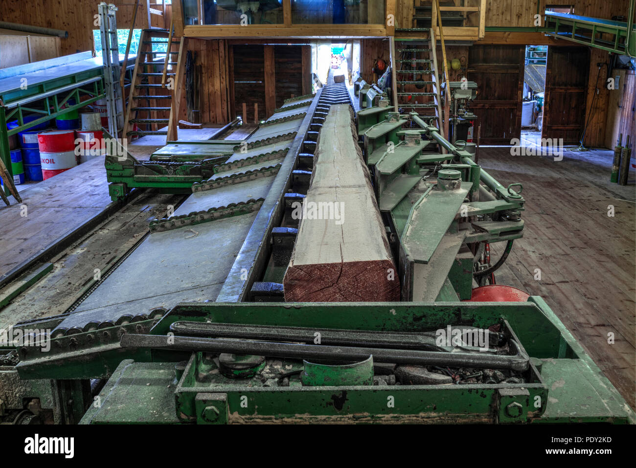 Saw gate hi-res stock photography and images - Alamy