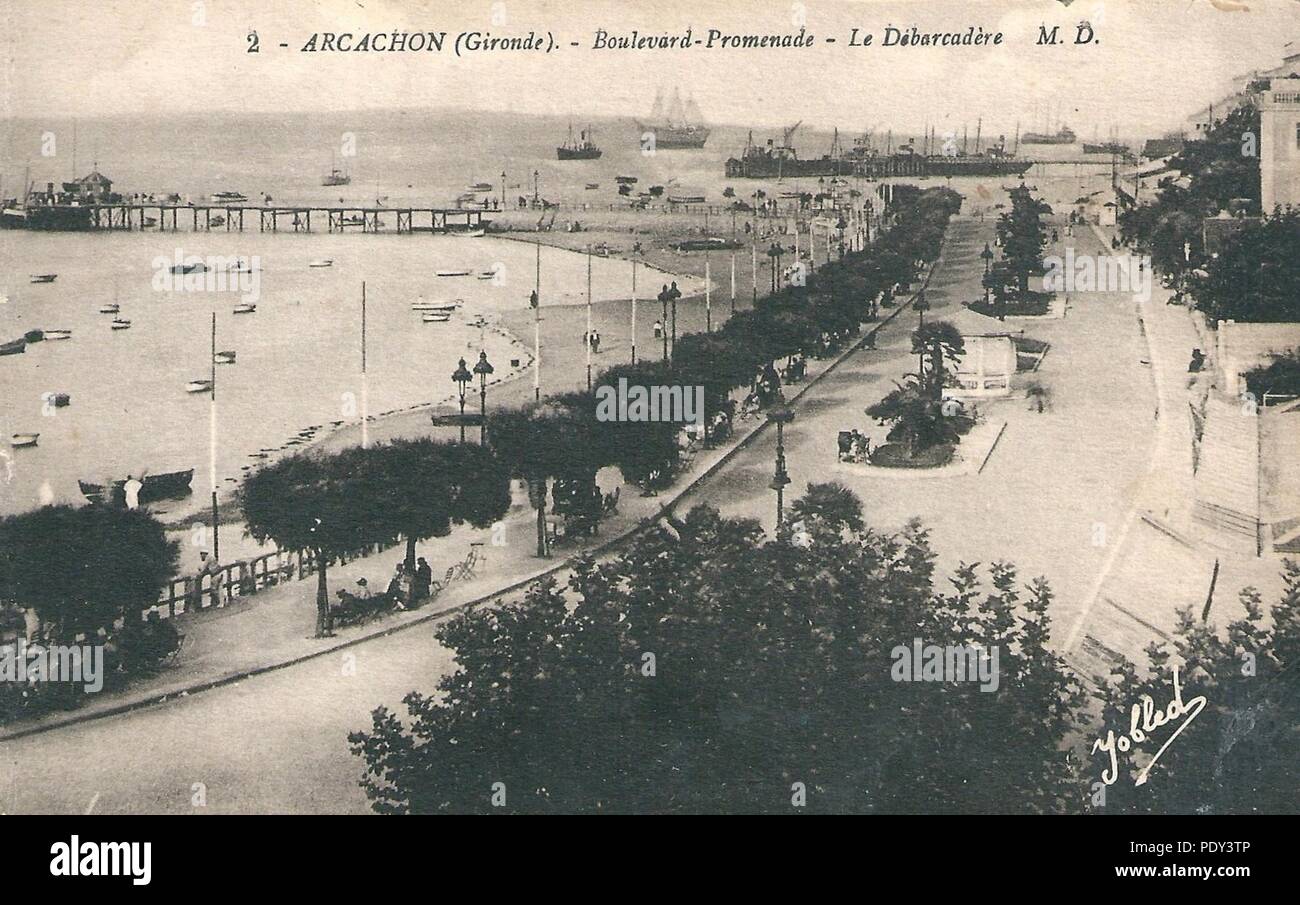 Arcachon - la promenade 15 Stock Photo - Alamy