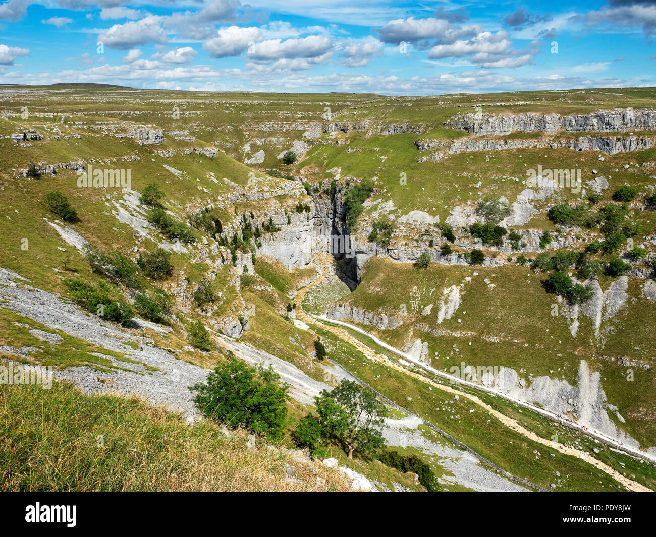 Limestone country hi-res stock photography and images - Alamy
