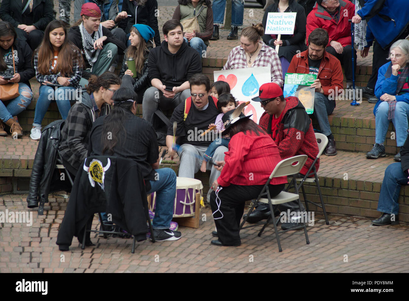 Drum circle hi-res stock photography and images - Alamy